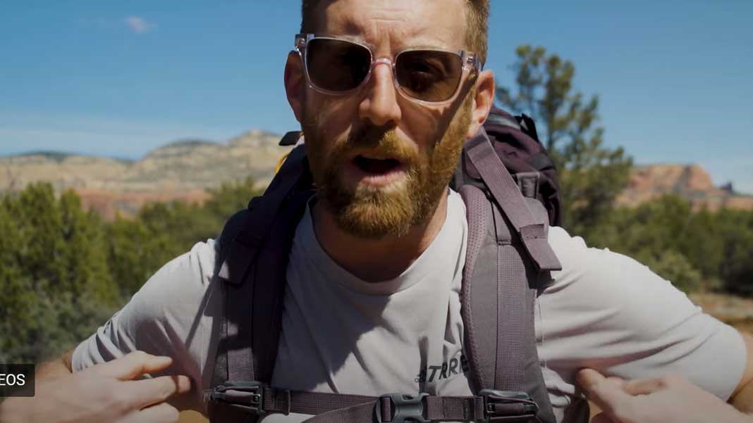 How to Properly Fit a Backpack for Hiking - In4adventure