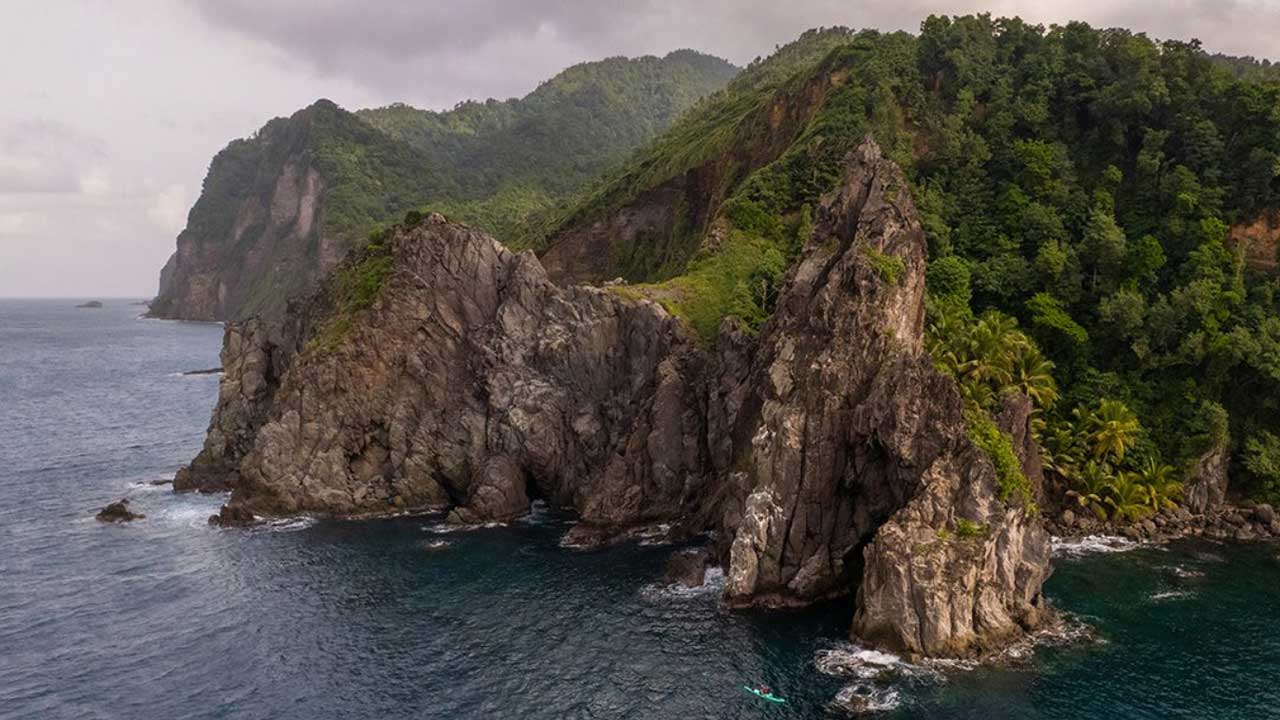 Sea Kayaking Trips: Ocean Kayak Tours in Dominica - In4adventure
