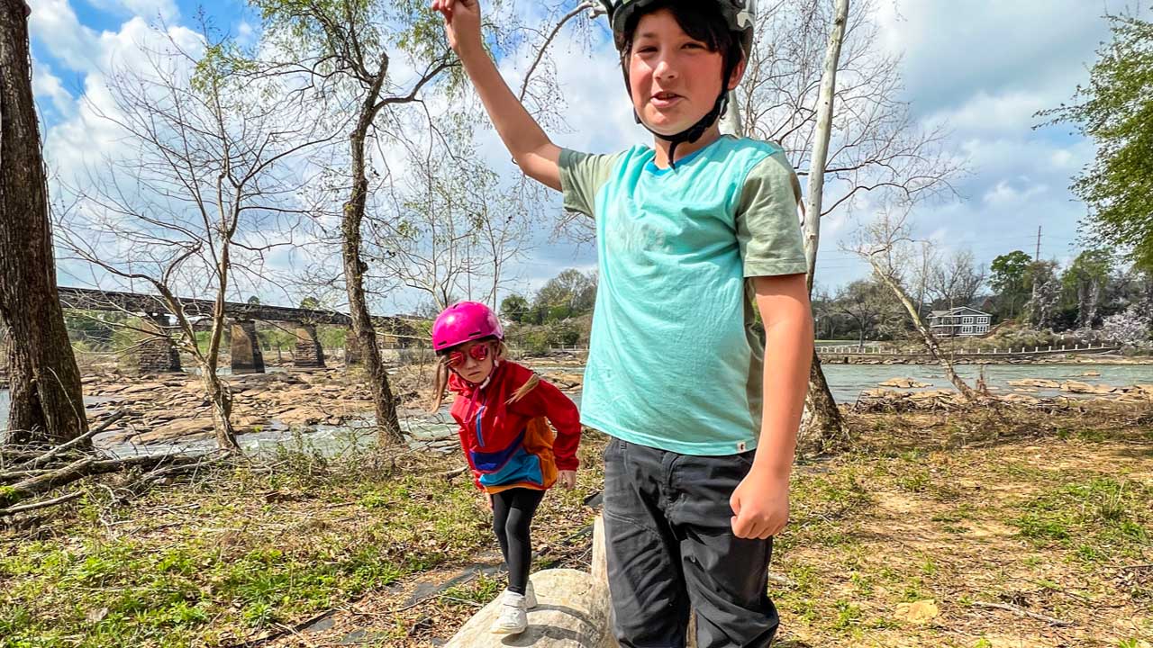 Road Tripping with Kids - In4adventure