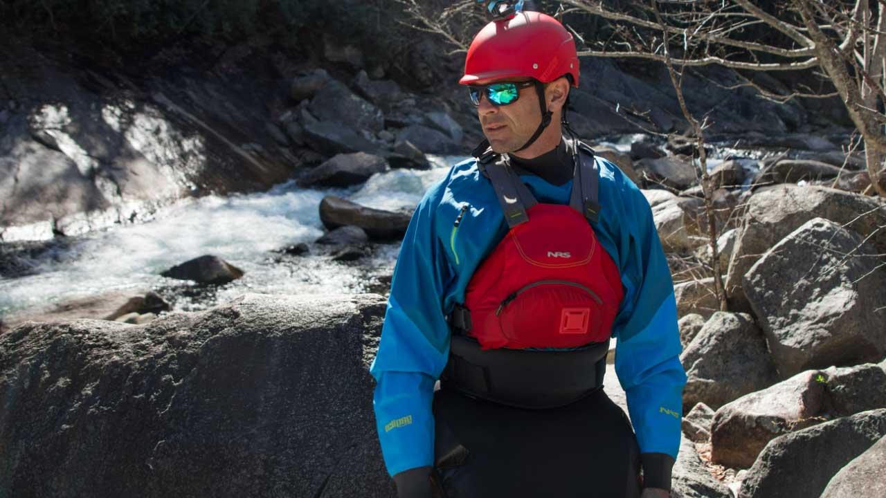 Best Paddling Tops for Kayaking and Canoeing - In4adventure