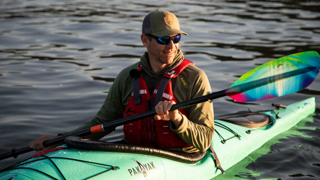 Best Paddling Tops for Kayaking and Canoeing - In4adventure