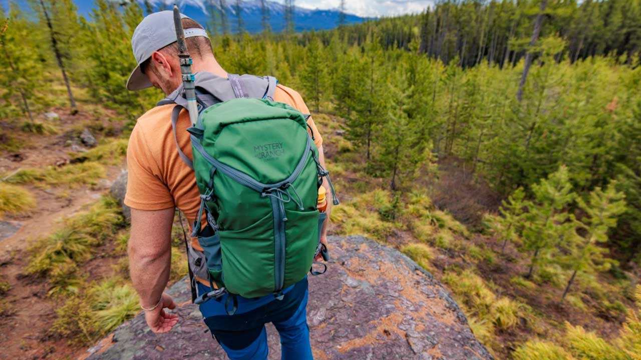 Mystery Ranch Coulee 20L Review and 30L Review - In4adventure