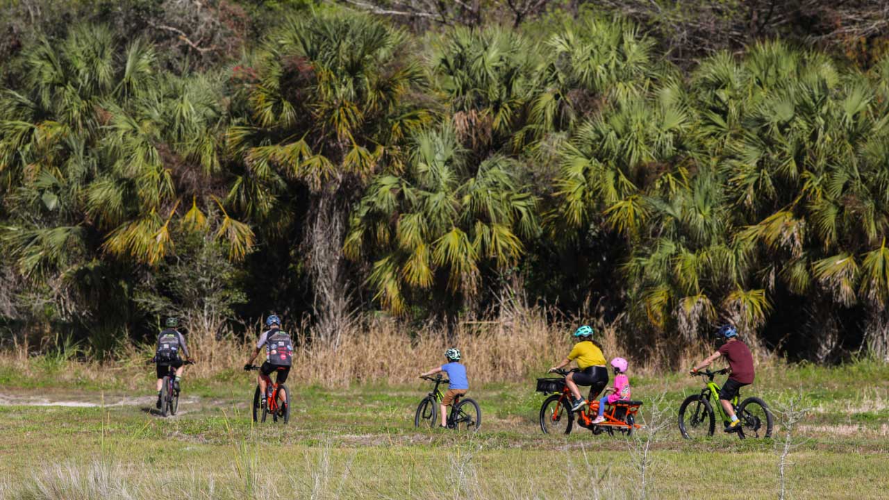 Family e-Bikes are Fun - In4adventure