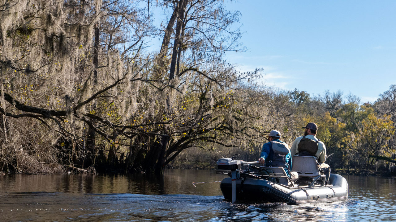 Flycraft Stealth 2.0 vs NRS Approach 120 | Best Small Fishing Raft 2024 ...